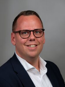 Leadership Team | SeaCube Container Leasing
